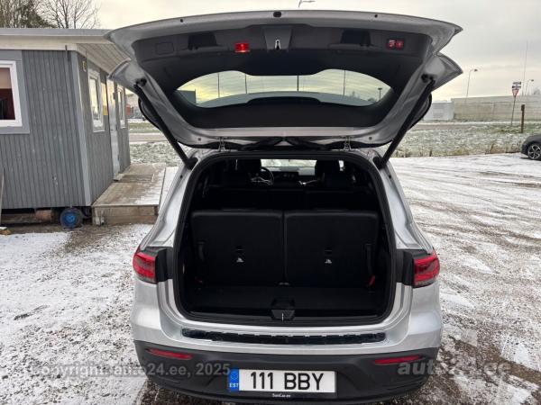 Grey Mercedes-Benz EQB 2022 in Viljandi, with an engine capacity of 0.00 L and mileage of 270 thousand km for 27900 €, photo 11 on AUTOMOTO.COM.LV