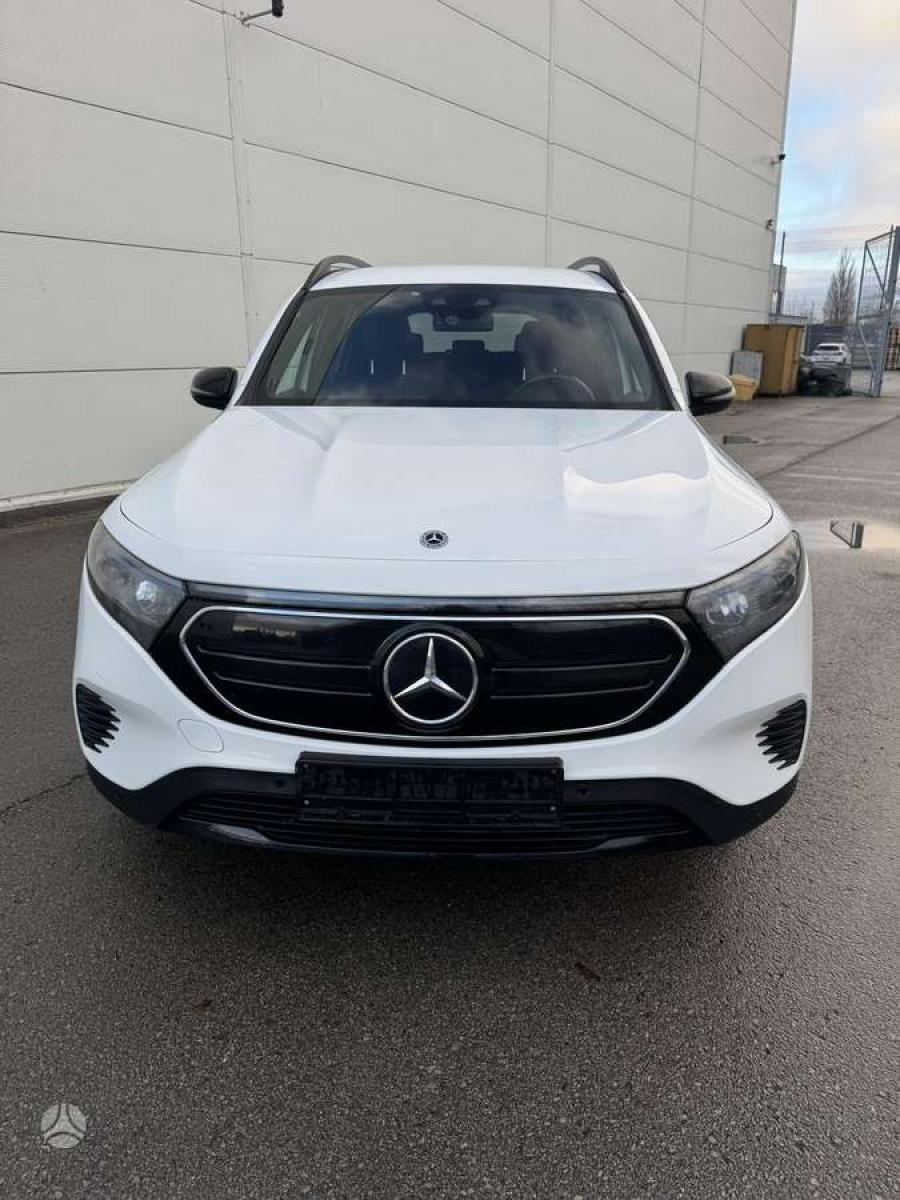 White Mercedes-Benz EQB 2022 in Klaipeda, with an engine capacity of 0.00 L and mileage of 222 thousand km for 22000 €, photo 2 on AUTOMOTO.COM.LV