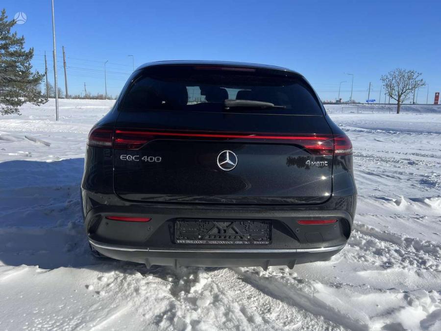 Black Mercedes-Benz EQC 2020 in Radviliskis, with an engine capacity of 0.00 L and mileage of 170 thousand km for 26800 €, photo 10 on AUTOMOTO.COM.LV