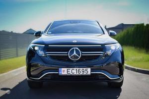 Melns Mercedes-Benz EQC 2020 Viļņa, ar dzinēja tilpumu 0.00 L un nobraukumu 85 tūkst. km par 33500 €, foto 13 vietnē AUTOMOTO.COM.LV