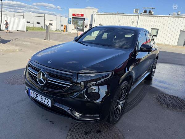 Melns Mercedes-Benz EQC 2020 Šauļi, ar dzinēja tilpumu 0.00 L un nobraukumu 183 tūkst. km par 26900 €, foto 3 vietnē AUTOMOTO.COM.LV