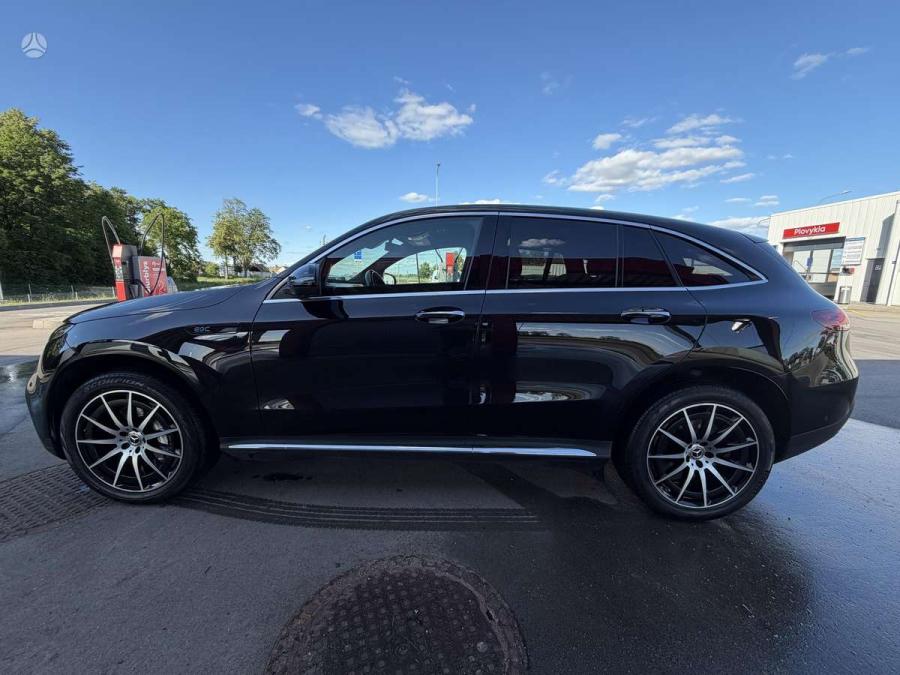 Melns Mercedes-Benz EQC 2020 Šauļi, ar dzinēja tilpumu 0.00 L un nobraukumu 183 tūkst. km par 26900 €, foto 6 vietnē AUTOMOTO.COM.LV