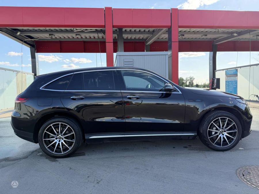 Melns Mercedes-Benz EQC 2020 Šauļi, ar dzinēja tilpumu 0.00 L un nobraukumu 183 tūkst. km par 26900 €, foto 7 vietnē AUTOMOTO.COM.LV