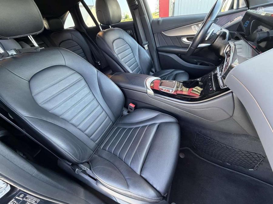 Melns Mercedes-Benz EQC 2020 Šauļi, ar dzinēja tilpumu 0.00 L un nobraukumu 183 tūkst. km par 26900 €, foto 13 vietnē AUTOMOTO.COM.LV