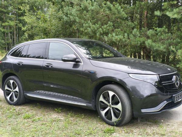 Черный Мерседес EQC 2020 в Вильнюс, объемом двигателя 0.00 л и пробегом 60 тыс. км за 39500 €, фото 6 на AUTOMOTO.COM.LV