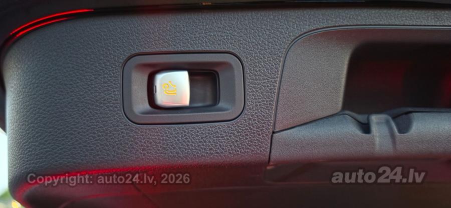Черный Мерседес EQC 2020 в Таллин, объемом двигателя 0.00 л и пробегом 99 тыс. км за 33900 €, фото 25 на AUTOMOTO.COM.LV