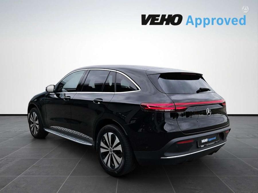 Black Mercedes-Benz EQC 2020 in Klaipeda, with an engine capacity of 0.00 L and mileage of 108 thousand km for 33000 €, photo 4 on AUTOMOTO.COM.LV