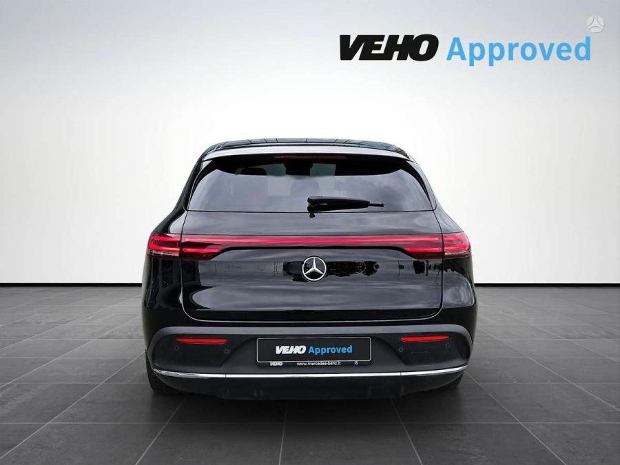 Black Mercedes-Benz EQC 2020 in Klaipeda, with an engine capacity of 0.00 L and mileage of 108 thousand km for 33000 €, photo 5 on AUTOMOTO.COM.LV