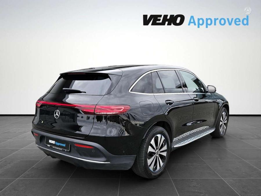Black Mercedes-Benz EQC 2020 in Klaipeda, with an engine capacity of 0.00 L and mileage of 108 thousand km for 33000 €, photo 6 on AUTOMOTO.COM.LV