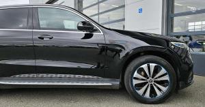 Black Mercedes-Benz EQC 2020 in Klaipeda, with an engine capacity of 0.00 L and mileage of 108 thousand km for 33000 €, photo 16 on AUTOMOTO.COM.LV