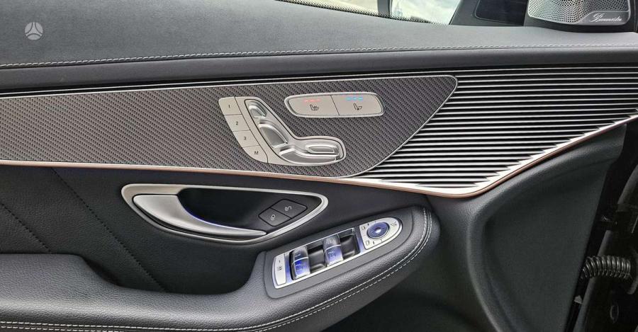 Black Mercedes-Benz EQC 2020 in Klaipeda, with an engine capacity of 0.00 L and mileage of 108 thousand km for 33000 €, photo 25 on AUTOMOTO.COM.LV