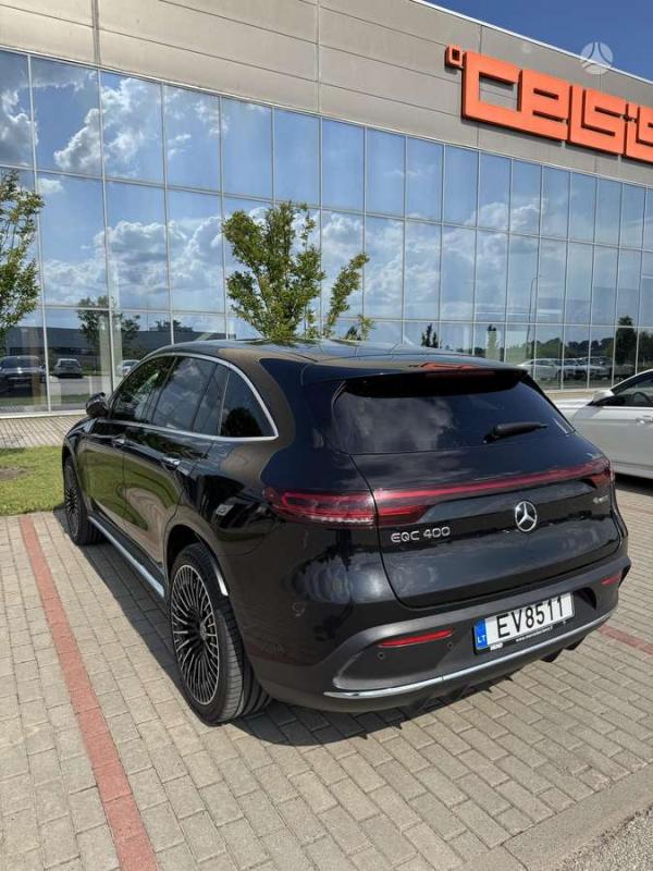 Melns Mercedes-Benz EQC 2021 Kauņa, ar dzinēja tilpumu 0.00 L un nobraukumu 69 tūkst. km par 41900 €, foto 4 vietnē AUTOMOTO.COM.LV