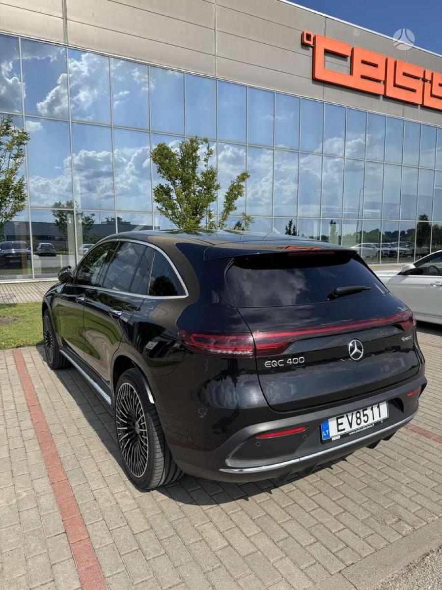 Black Mercedes-Benz EQC 2021 in Kaunas, with an engine capacity of 0.00 L and mileage of 69 thousand km for 41900 €, photo 5 on AUTOMOTO.COM.LV