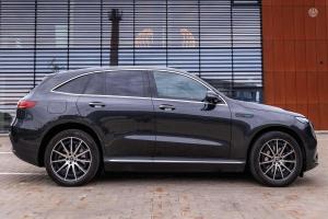 Black Mercedes-Benz EQC 2021 in Klaipeda, with an engine capacity of 0.00 L and mileage of 109 thousand km for 38600 €, photo 11 on AUTOMOTO.COM.LV