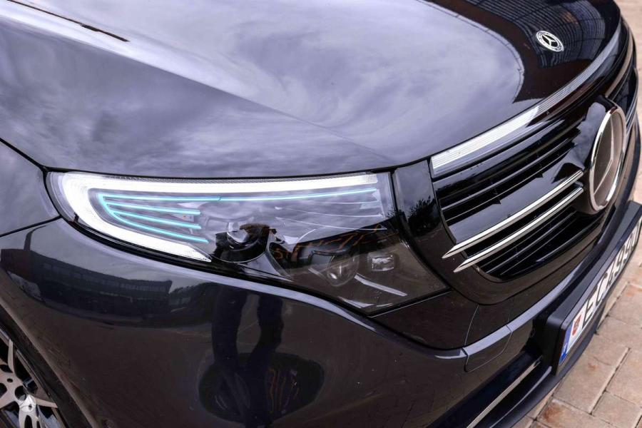 Black Mercedes-Benz EQC 2021 in Klaipeda, with an engine capacity of 0.00 L and mileage of 109 thousand km for 38600 €, photo 12 on AUTOMOTO.COM.LV