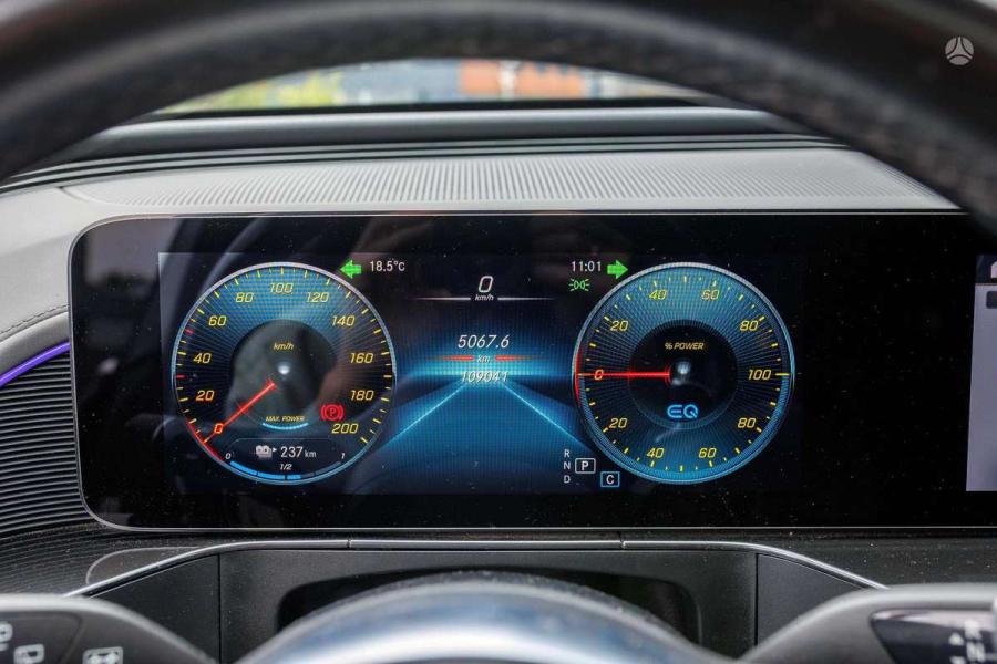 Black Mercedes-Benz EQC 2021 in Klaipeda, with an engine capacity of 0.00 L and mileage of 109 thousand km for 38600 €, photo 23 on AUTOMOTO.COM.LV