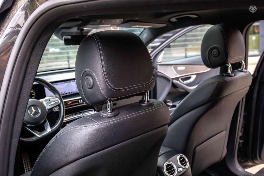 Black Mercedes-Benz EQC 2021 in Klaipeda, with an engine capacity of 0.00 L and mileage of 109 thousand km for 38600 €, photo 30 on AUTOMOTO.COM.LV