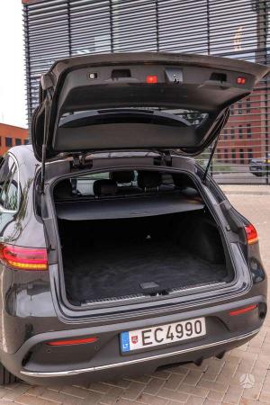 Black Mercedes-Benz EQC 2021 in Klaipeda, with an engine capacity of 0.00 L and mileage of 109 thousand km for 38600 €, photo 34 on AUTOMOTO.COM.LV