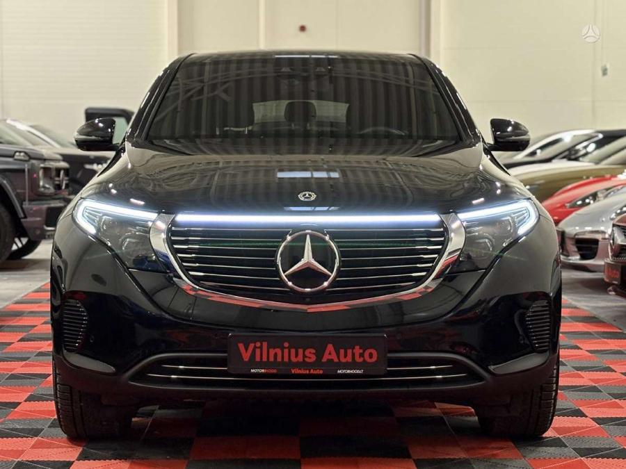 Black Mercedes-Benz EQC 2022 in Vilnius, with an engine capacity of 0.00 L and mileage of 27 thousand km for 34900 €, photo 2 on AUTOMOTO.COM.LV
