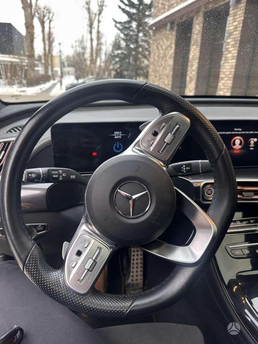 Melns Mercedes-Benz EQC 2022 Viļņa, ar dzinēja tilpumu 0.00 L un nobraukumu 65 tūkst. km par 48000 €, foto 9 vietnē AUTOMOTO.COM.LV