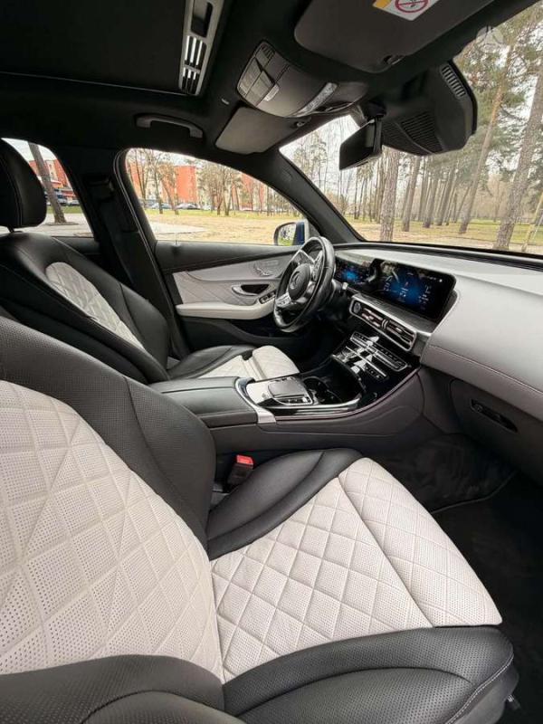 Blue Mercedes-Benz EQC 2021 in Klaipeda, with an engine capacity of 0.00 L and mileage of 130 thousand km for 32000 €, photo 8 on AUTOMOTO.COM.LV