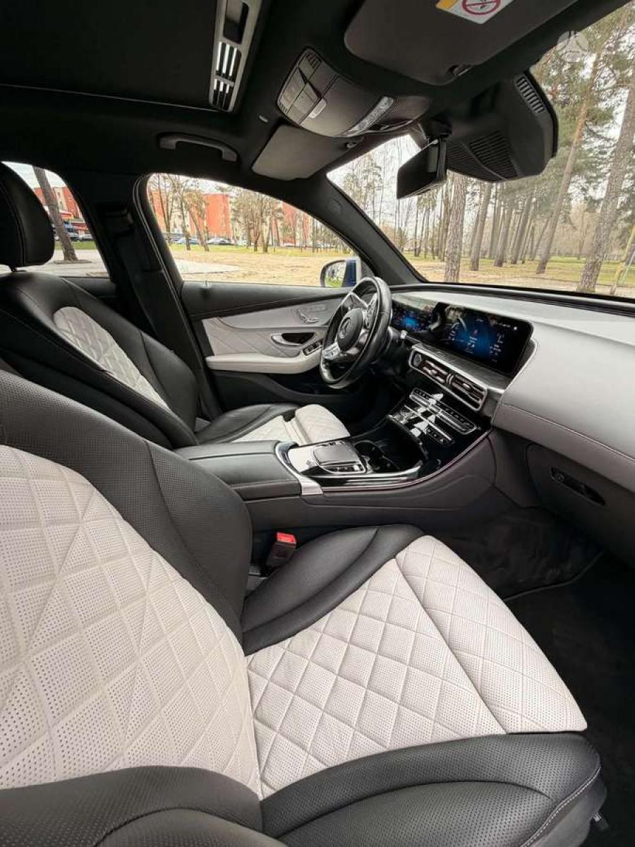 Blue Mercedes-Benz EQC 2021 in Klaipeda, with an engine capacity of 0.00 L and mileage of 130 thousand km for 32000 €, photo 9 on AUTOMOTO.COM.LV