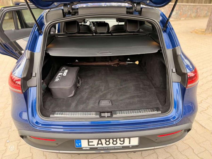 Blue Mercedes-Benz EQC 2021 in Klaipeda, with an engine capacity of 0.00 L and mileage of 130 thousand km for 32000 €, photo 11 on AUTOMOTO.COM.LV