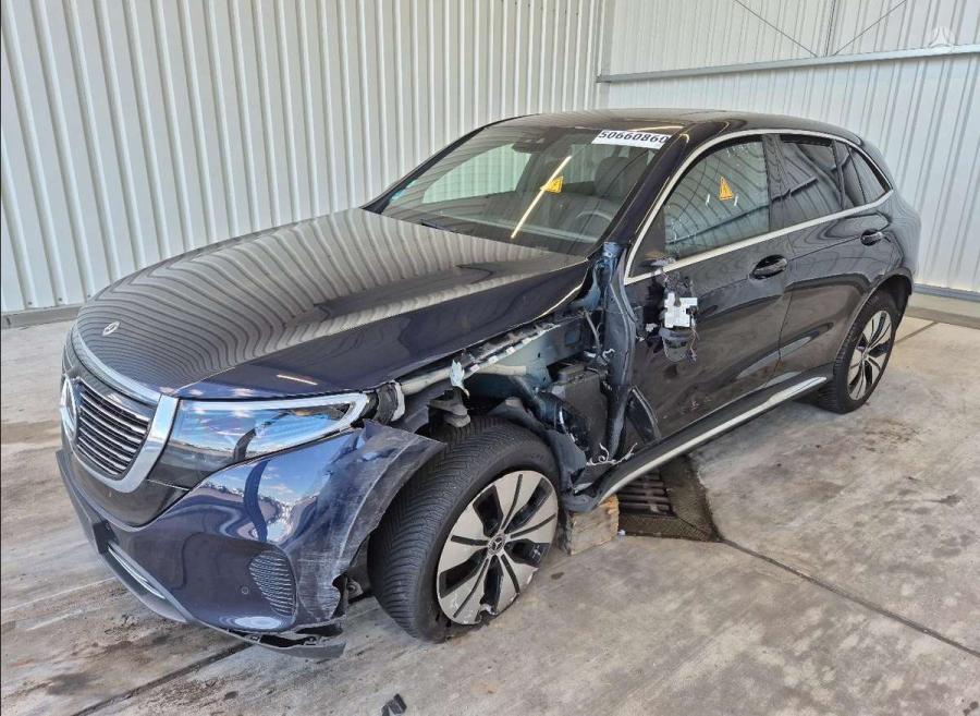 Zils Mercedes-Benz EQC 2022 Klaipėda, ar dzinēja tilpumu 0.00 L un nobraukumu 84 tūkst. km par 11200 €, foto 3 vietnē AUTOMOTO.COM.LV