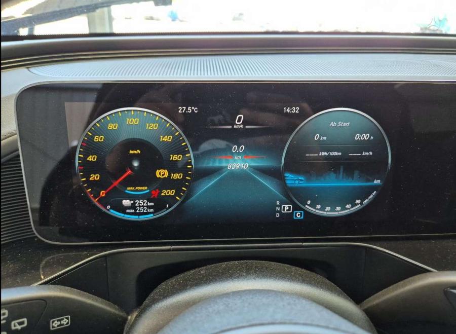 Zils Mercedes-Benz EQC 2022 Klaipėda, ar dzinēja tilpumu 0.00 L un nobraukumu 84 tūkst. km par 11200 €, foto 8 vietnē AUTOMOTO.COM.LV