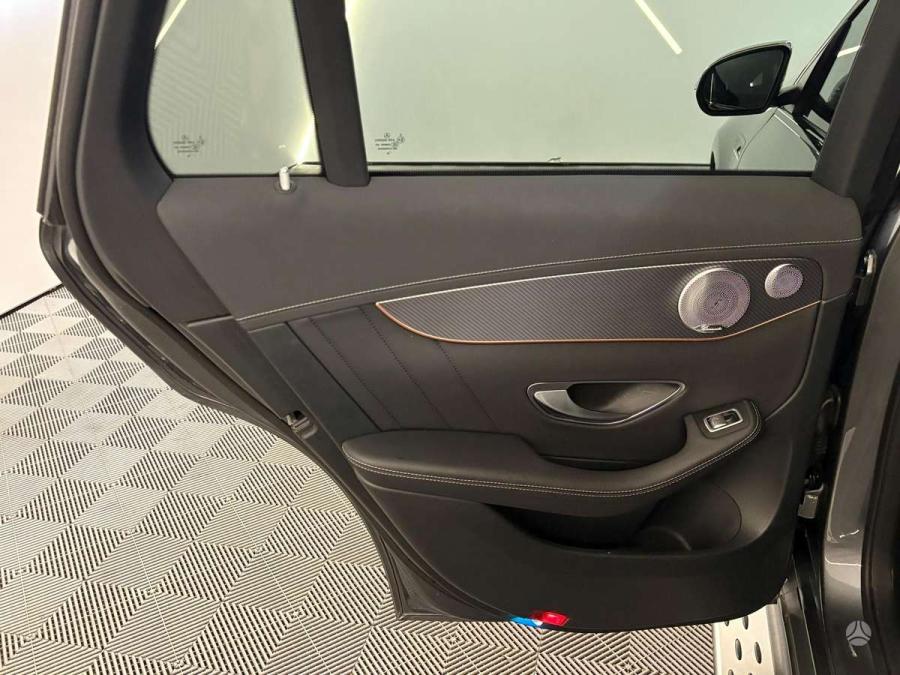 Grey Mercedes-Benz EQC 2020 in Marijampole, with an engine capacity of 0.00 L and mileage of 177 thousand km for 25999 €, photo 18 on AUTOMOTO.COM.LV