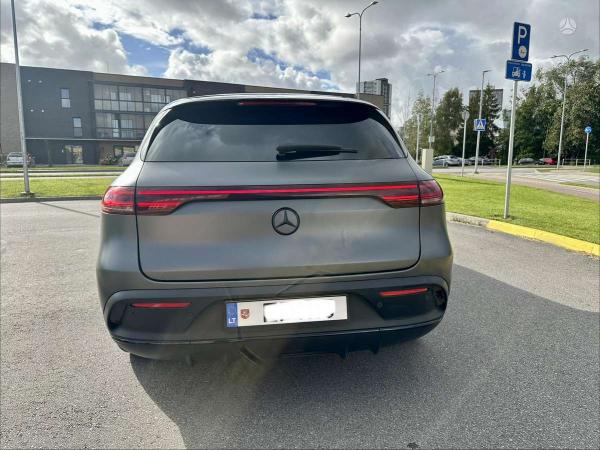 Mercedes-Benz EQC 2021 Viļņa vietnē Pelēks Mercedes-Benz EQC 2021 Viļņa, ar dzinēja tilpumu 0.00 L un nobraukumu 151 tūkst. km par 34490 €, foto 7 vietnē AUTOMOTO.COM.LV