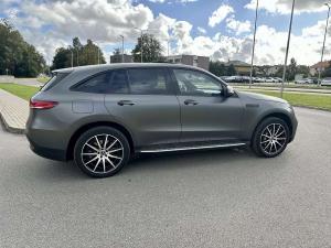 Pelēks Mercedes-Benz EQC 2021 Viļņa, ar dzinēja tilpumu 0.00 L un nobraukumu 151 tūkst. km par 34490 €, foto 9 vietnē AUTOMOTO.COM.LV