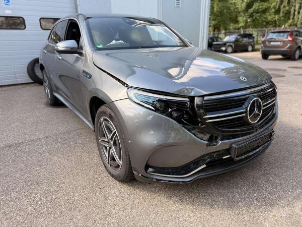 Pelēks Mercedes-Benz EQC 2022 Kauņa, ar dzinēja tilpumu 0.00 L un nobraukumu 3 tūkst. km par 29500 €, foto 2 vietnē AUTOMOTO.COM.LV