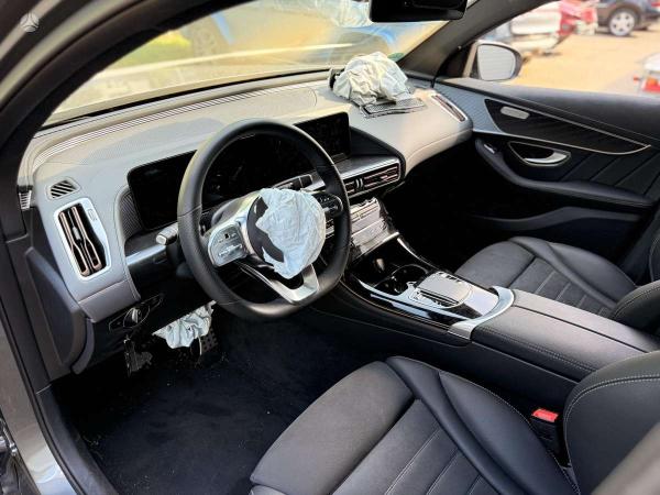 Pelēks Mercedes-Benz EQC 2022 Kauņa, ar dzinēja tilpumu 0.00 L un nobraukumu 3 tūkst. km par 29500 €, foto 7 vietnē AUTOMOTO.COM.LV