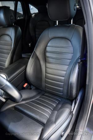 Pelēks Mercedes-Benz EQC 2022 Tallina, ar dzinēja tilpumu 0.00 L un nobraukumu 63 tūkst. km par 40500 €, foto 13 vietnē AUTOMOTO.COM.LV