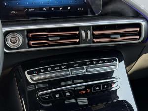 Pelēks Mercedes-Benz EQC 2023 Tauragė, ar dzinēja tilpumu 0.00 L un nobraukumu 66 tūkst. km par 33500 €, foto 24 vietnē AUTOMOTO.COM.LV