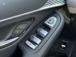 Pelēks Mercedes-Benz EQC 2023 Tauragė, ar dzinēja tilpumu 0.00 L un nobraukumu 66 tūkst. km par 33500 €, foto 27 vietnē AUTOMOTO.COM.LV