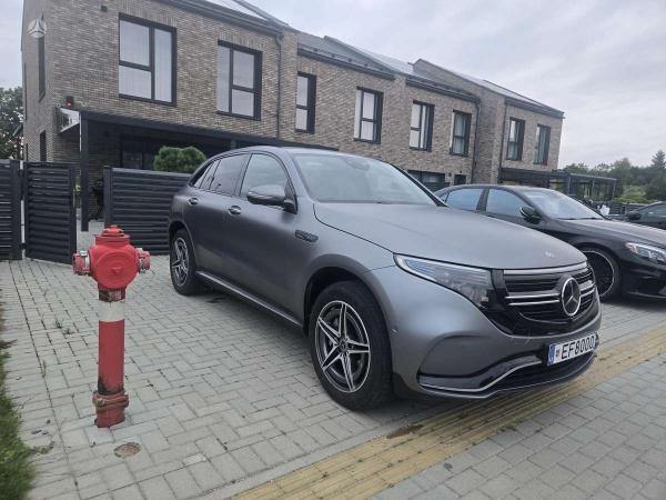 Grey Mercedes-Benz EQC 2023 in Klaipeda, with an engine capacity of 0.00 L and mileage of 43 thousand km for 39500 €, photo 5 on AUTOMOTO.COM.LV