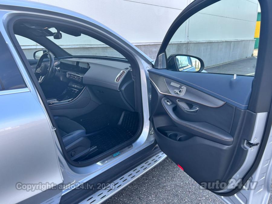 Pelēks Mercedes-Benz EQC 2019 Tallina, ar dzinēja tilpumu 0.00 L un nobraukumu 84 tūkst. km par 32000 €, foto 22 vietnē AUTOMOTO.COM.LV