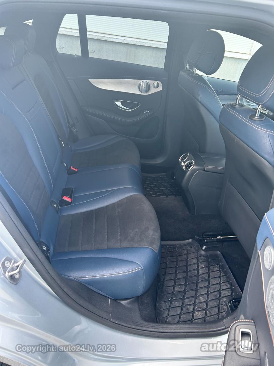 Pelēks Mercedes-Benz EQC 2019 Tallina, ar dzinēja tilpumu 0.00 L un nobraukumu 84 tūkst. km par 32000 €, foto 26 vietnē AUTOMOTO.COM.LV