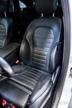 Grey Mercedes-Benz EQC 2022 in Tallinn, with an engine capacity of 0.00 L and mileage of 87 thousand km for 41500 €, photo 12 on AUTOMOTO.COM.LV