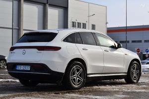 White Mercedes-Benz EQC 2021 in Riga, with an engine capacity of 0.00 L and mileage of 106 thousand km for 27900 €, photo 8 on AUTOMOTO.COM.LV