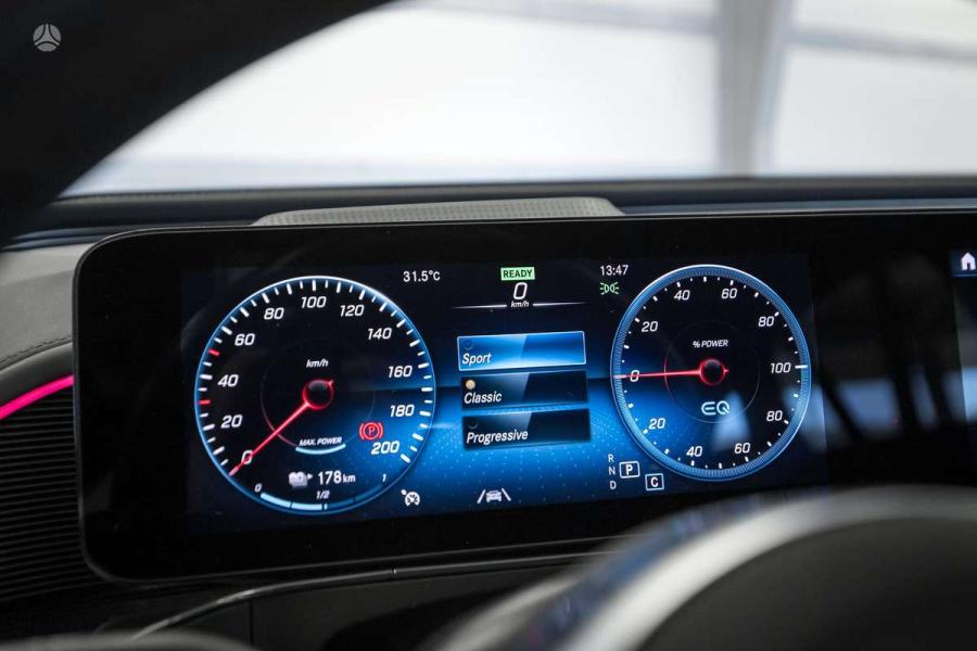 Белый Мерседес EQC 2021 в Тукумс, объемом двигателя 0.00 л и пробегом 110 тыс. км за 34990 €, фото 32 на AUTOMOTO.COM.LV