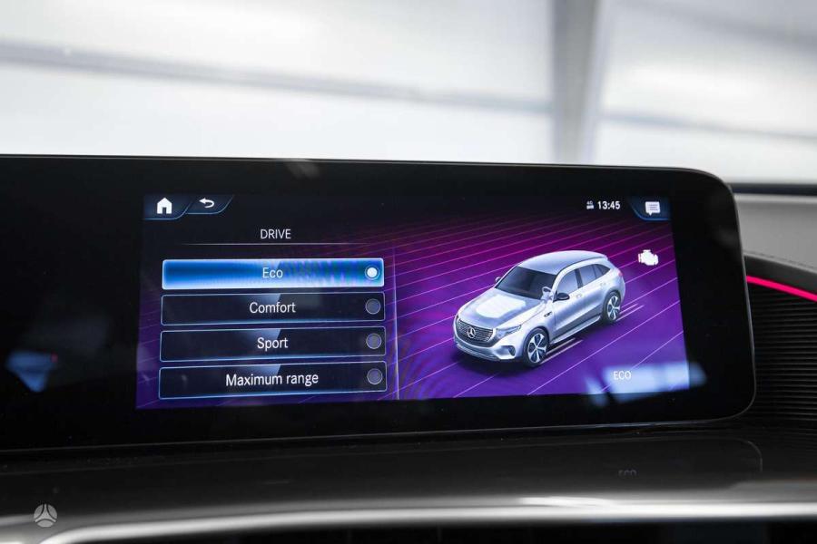 Белый Мерседес EQC 2021 в Тукумс, объемом двигателя 0.00 л и пробегом 110 тыс. км за 34990 €, фото 46 на AUTOMOTO.COM.LV
