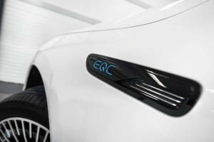 Белый Мерседес EQC 2021 в Тукумс, объемом двигателя 0.00 л и пробегом 110 тыс. км за 34990 €, фото 54 на AUTOMOTO.COM.LV