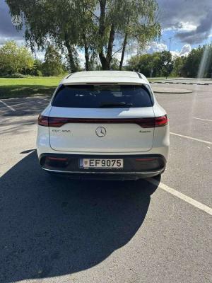 White Mercedes-Benz EQC 2021 in Kaunas, with an engine capacity of 0.00 L and mileage of 77 thousand km for 35900 €, photo 5 on AUTOMOTO.COM.LV