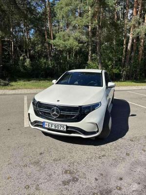 White Mercedes-Benz EQC 2021 in Kaunas, with an engine capacity of 0.00 L and mileage of 77 thousand km for 35900 €, photo 8 on AUTOMOTO.COM.LV
