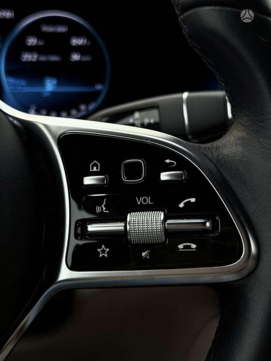 Balts Mercedes-Benz EQC 2023 Viļņa, ar dzinēja tilpumu 0.00 L un nobraukumu 38 tūkst. km par 39999 €, foto 30 vietnē AUTOMOTO.COM.LV