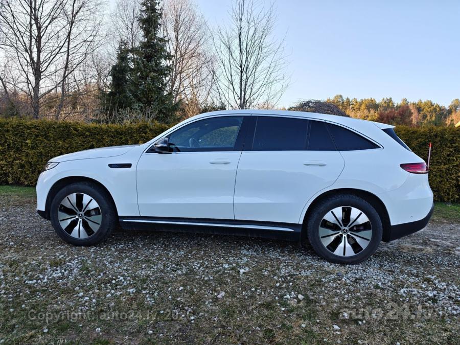 White Mercedes-Benz EQC 2021 in Tallinn, with an engine capacity of 0.00 L and mileage of 78 thousand km for 31990 €, photo 4 on AUTOMOTO.COM.LV