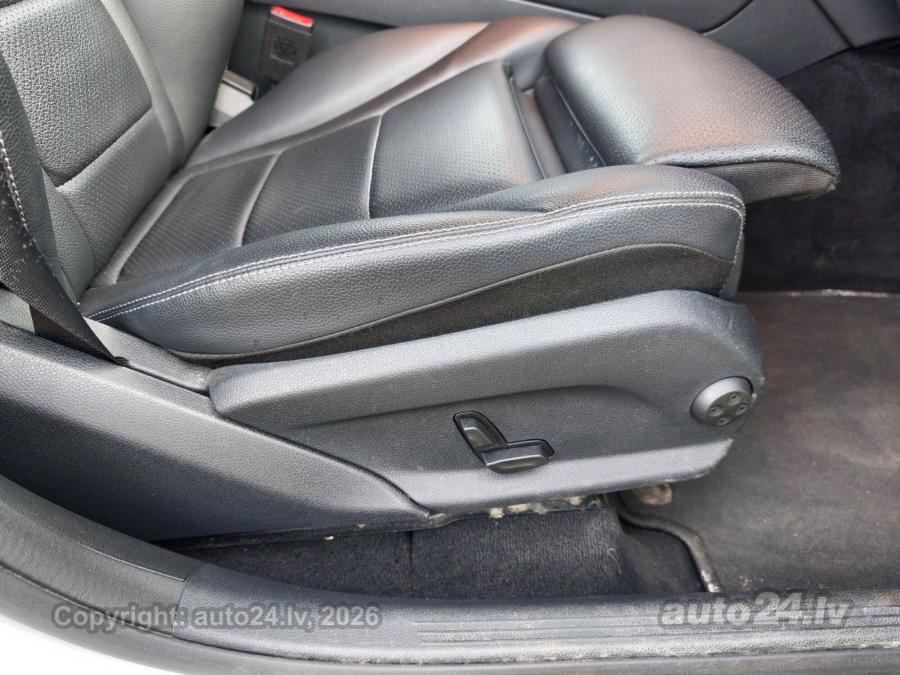 White Mercedes-Benz EQC 2021 in Tallinn, with an engine capacity of 0.00 L and mileage of 78 thousand km for 31990 €, photo 14 on AUTOMOTO.COM.LV